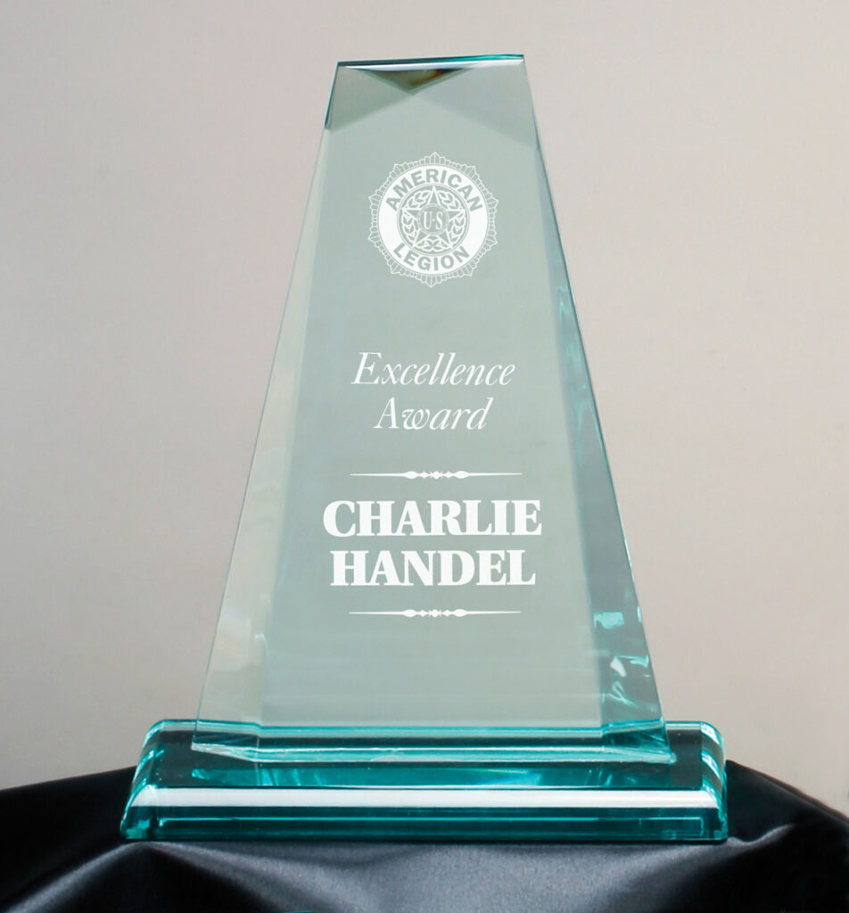 Pinnacle Award - Jade - Large 9 ⅝" - Total Recognition